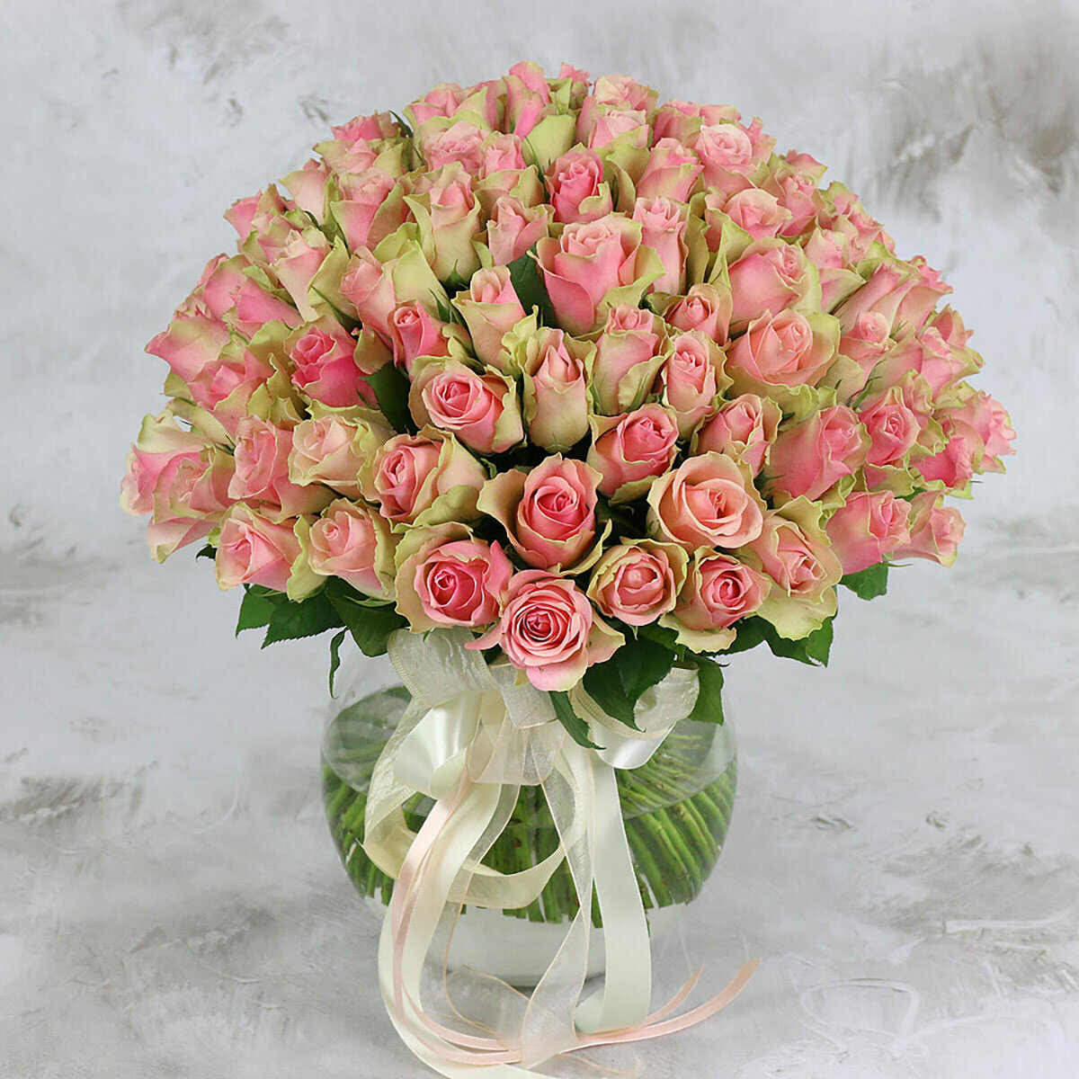 Букет Букет Маркет, 101 роза Кения, зелено-розовый, высота 40см