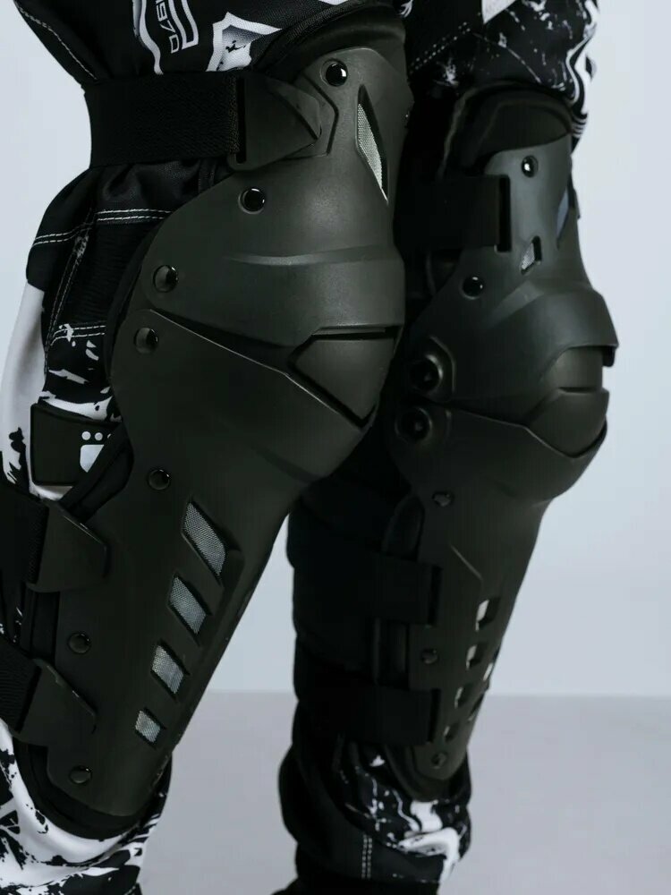 Защита колена