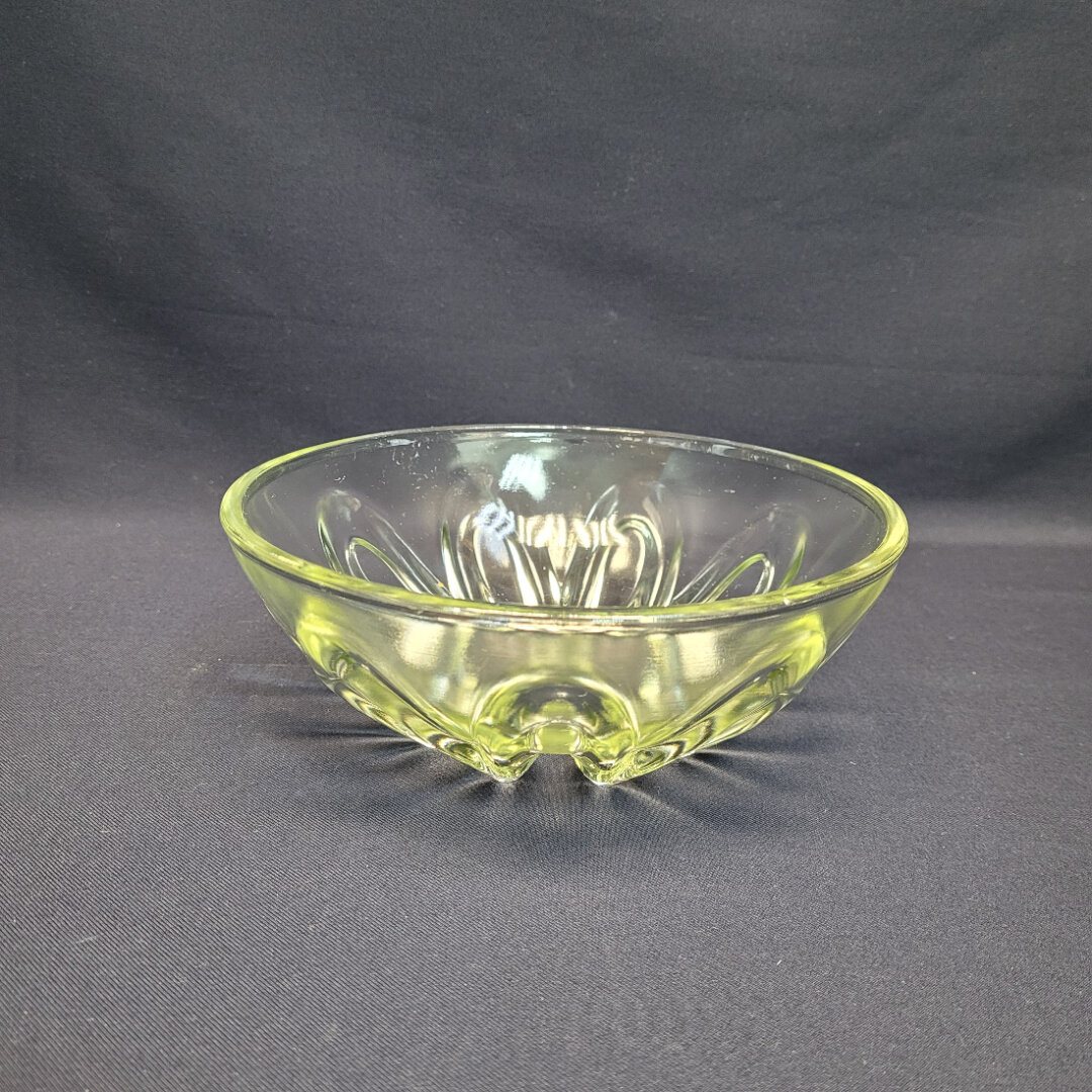 Салатник Уршельский завод, стекло винтаж СССР