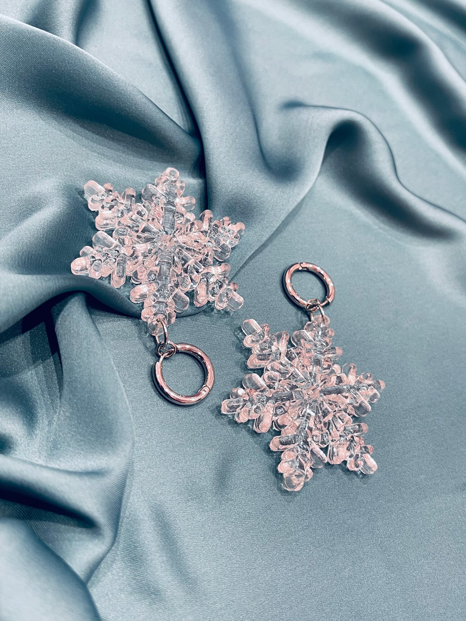 Серьги конго, с подвесками, акрил