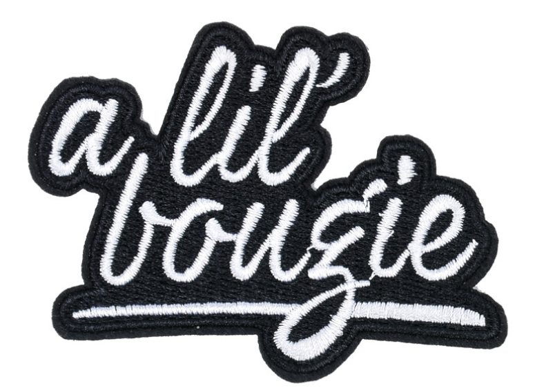 Термоклейкая нашивка для одежды и вещей "a lil' bougie" / Черный / Белый / 1 шт.