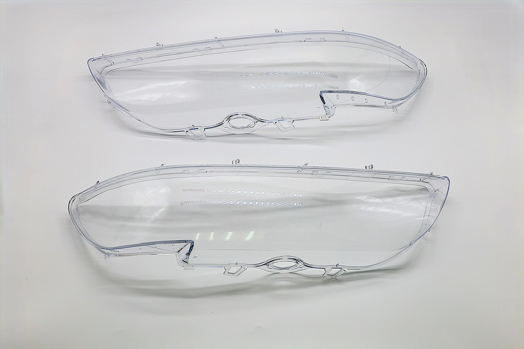 2 кожуха автомобильных ФАР для абажуров рестайлинга BMW E39 1996-2003Г.