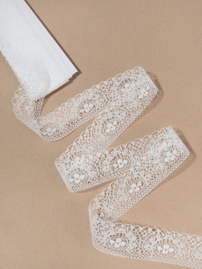 Кружево, лента для рукоделия / шитья, капроновое, 35 мм х 10 +- 1 м, цвет белый
