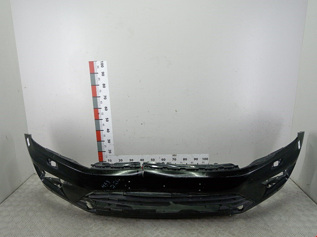 Бампер передний Volkswagen Touareg 2 арт. 2263741