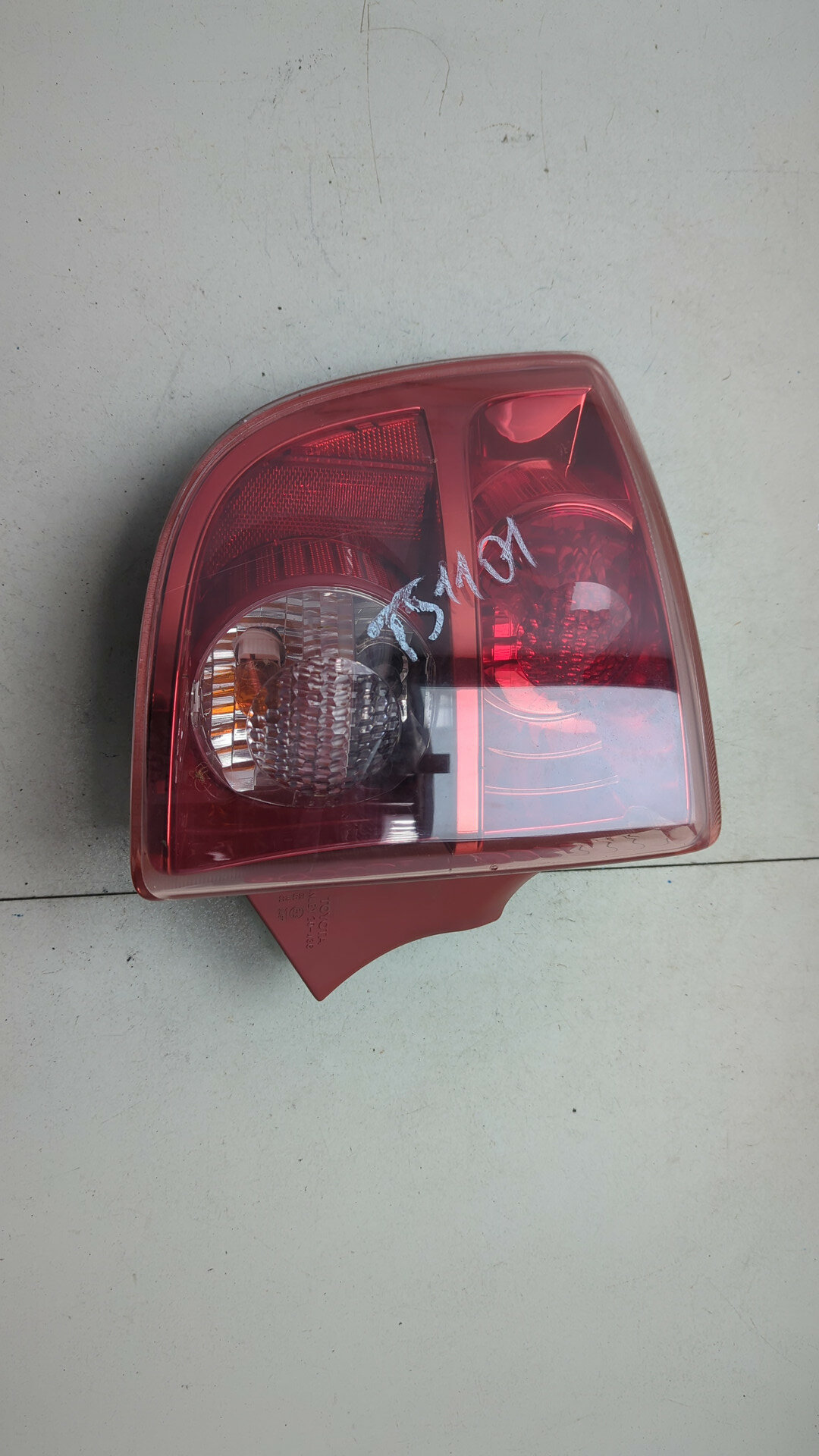 Фонарь (задний) левый Toyota Celica Б/У