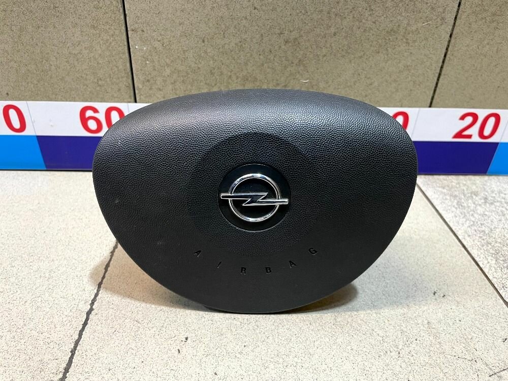 Подушка безопасности в руль Opel Corsa C