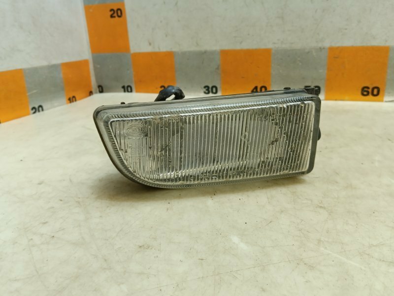 Б/У Фара противотуманная Toyota Carina E 1995 AT190 Прав. 462816 TOYOTA арт. 8121005010