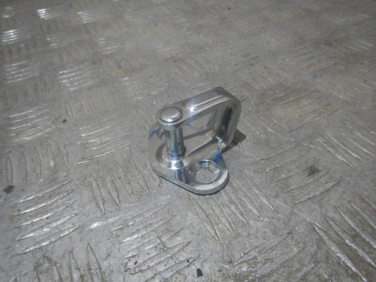 Б/У Ответная часть замка двери, Chevrolet (Шевроле)-CRUZE (09-) CHEVROLET CRUZE (09-15) Без повреждений 348257 GENERAL M...