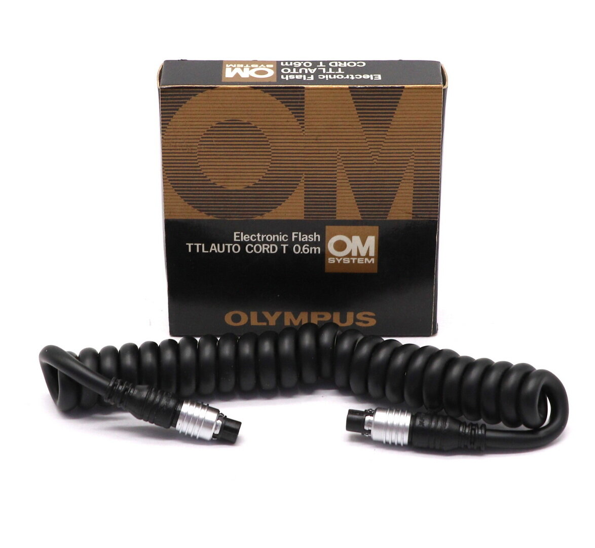 Кабель Olympus TTL Auto Cord T 0,6m в упаковке