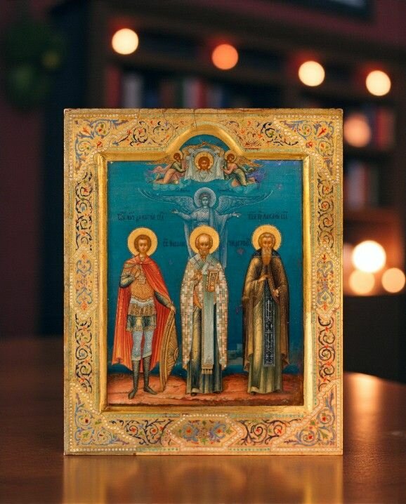 Дмитрий Солунский, Николай Чудотворец и Макарий Калязинский с Ангелом Хранителем перед иконой Спаса Нерукотворного. Деревянная икона на левкасе (33 см)