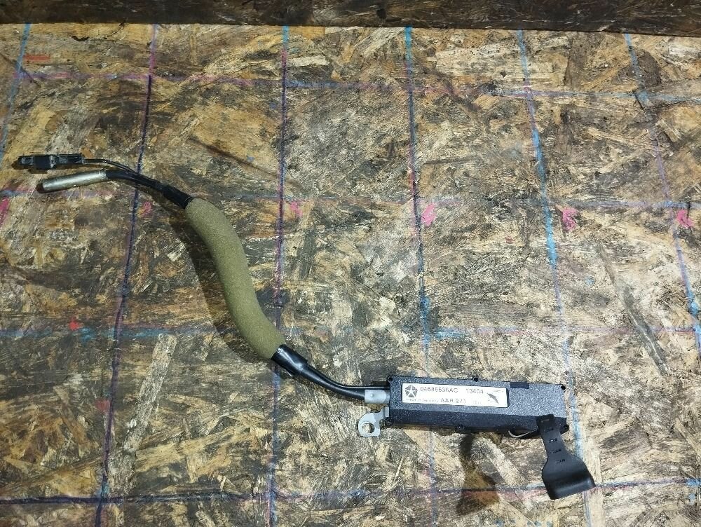 Антенна Крайслер Вояджер 4 Б/У с пробегом