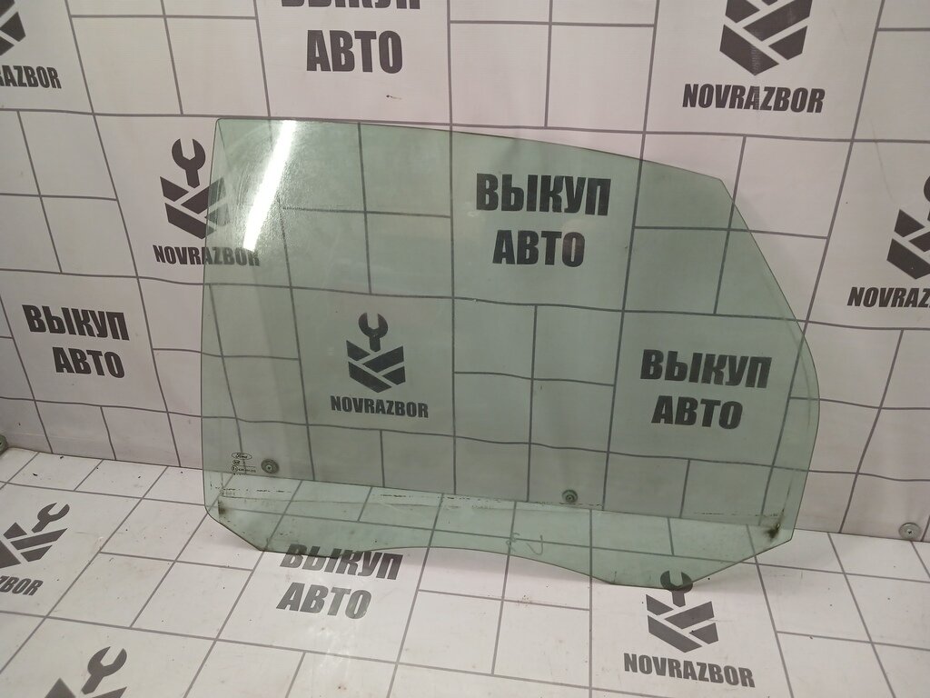 Стекло двери задней левой Ford Focus 2 05-08