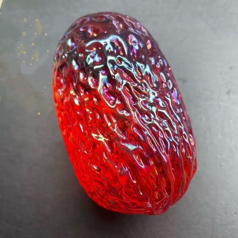 Оптовая продажа цветного стеклянного метеорита из Синьцзян Карамай, солнечный метеорит для ручного игры, декор для дома и офиса