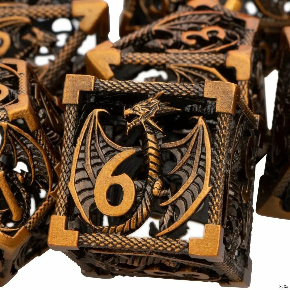 Кубики днд металлические: Дайсы для Dungeons & Dragons, кости игральные ажурные. Набор из 7 шт, латунь, дракон