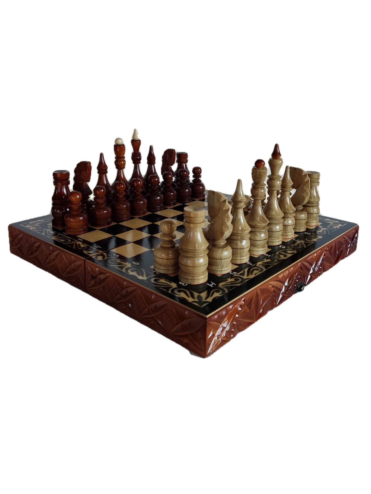 Шахматы в шкатулке сувенирные