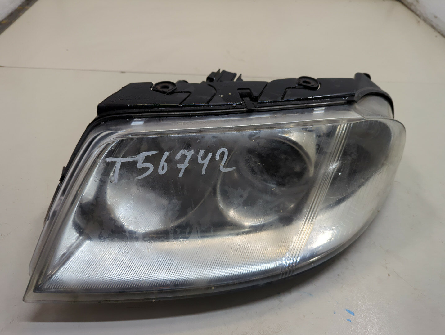 Фара (передняя) левая Volkswagen Passat 5 Б/У