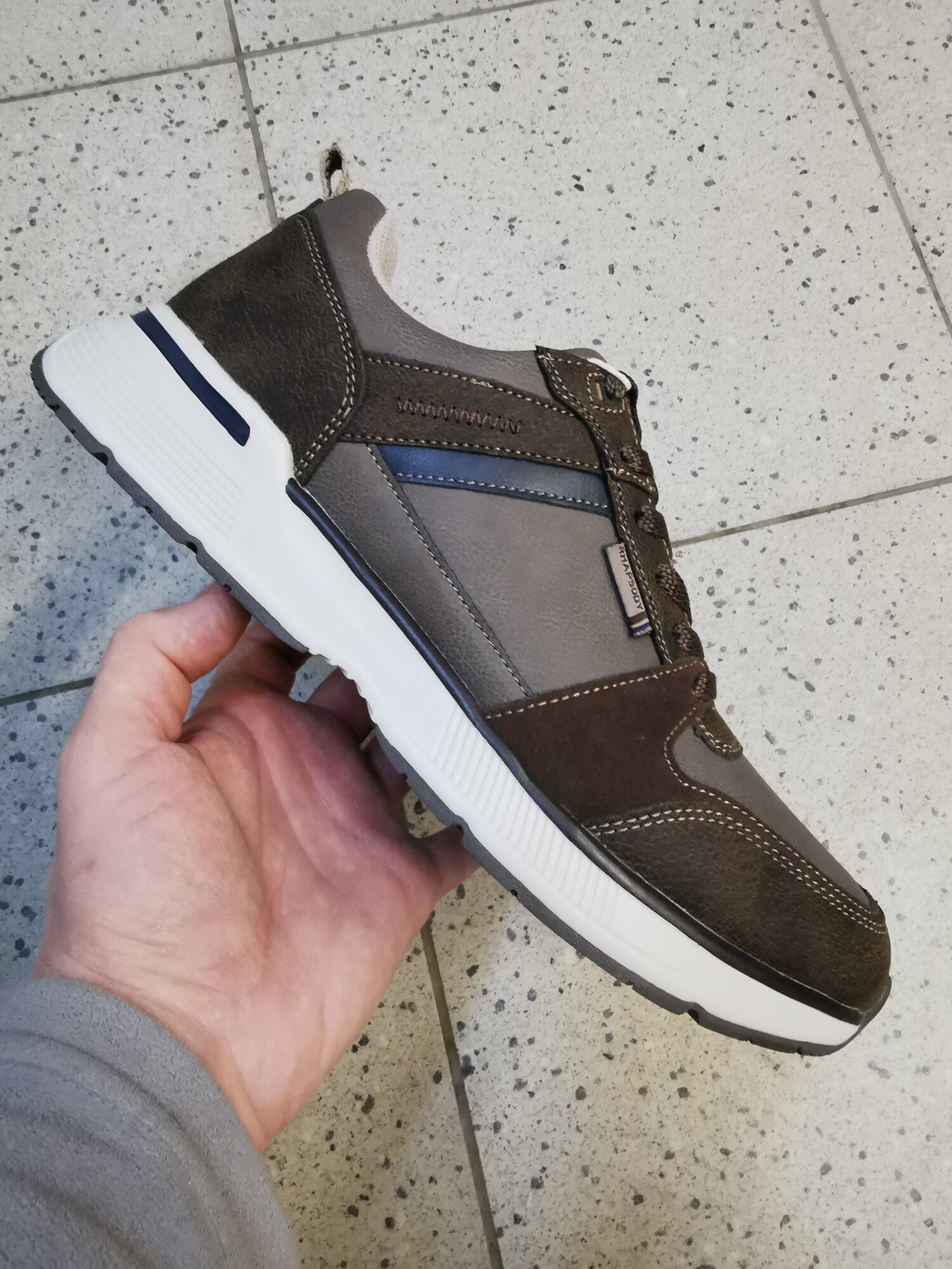 Кроссовки Rhapsody