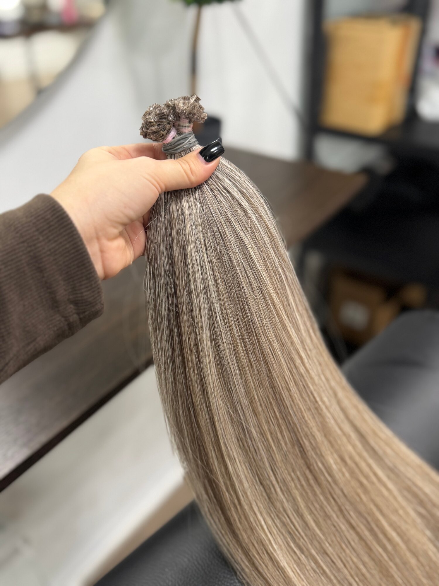 Волосы для наращивания , натуральные 50 см 300 прядей блонд + темно-русый , окрас РФ