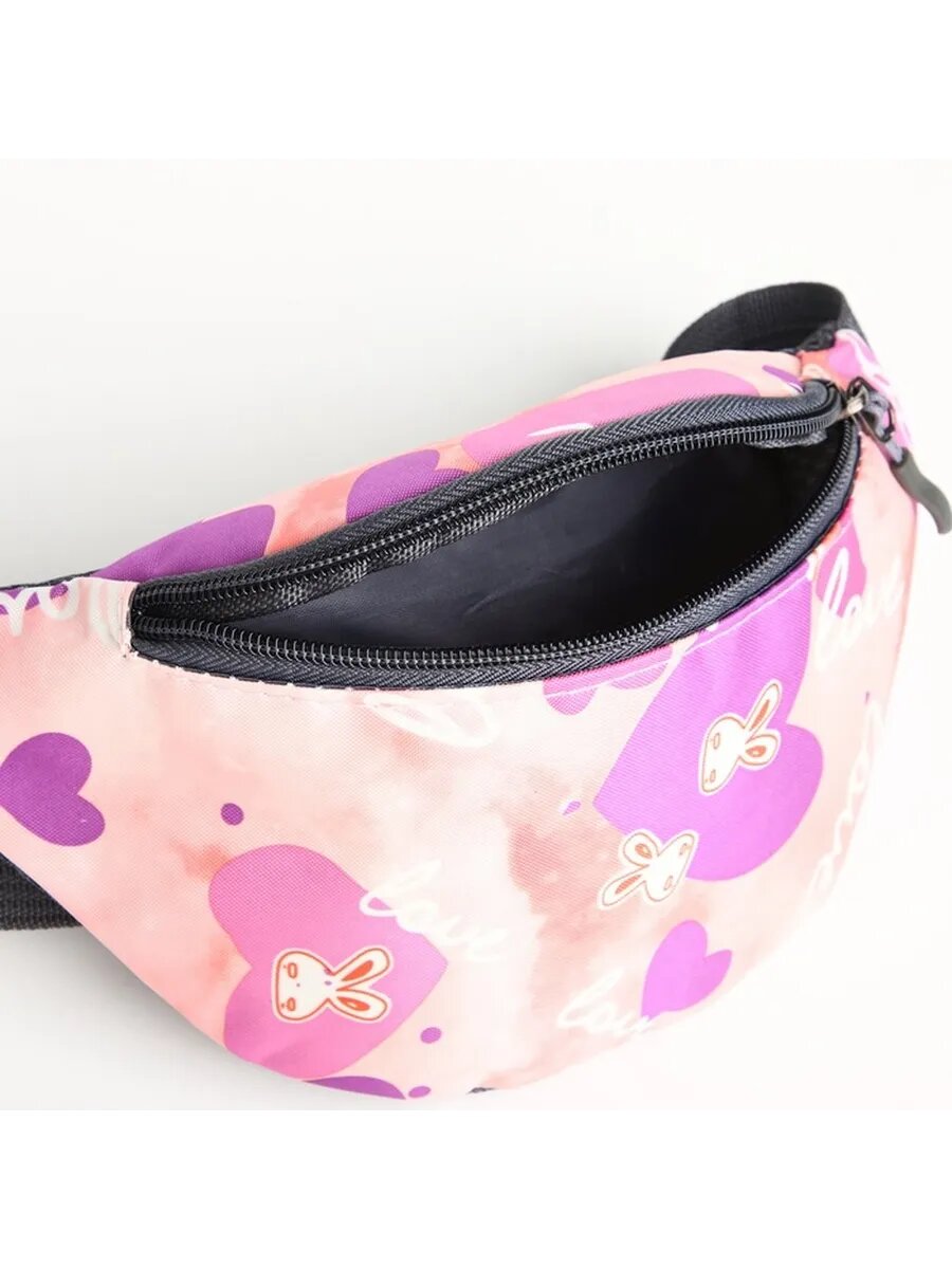 Яркая детская поясная сумка с сердечком