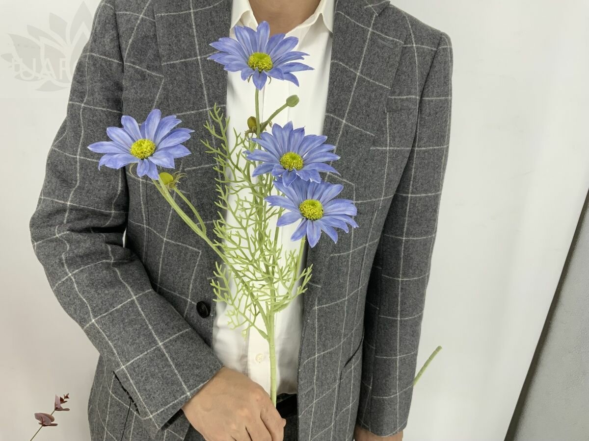 Искусственные цветы для декора интерьера премиум из силикона Ромашка гербера голубая 2 ветки 65 см