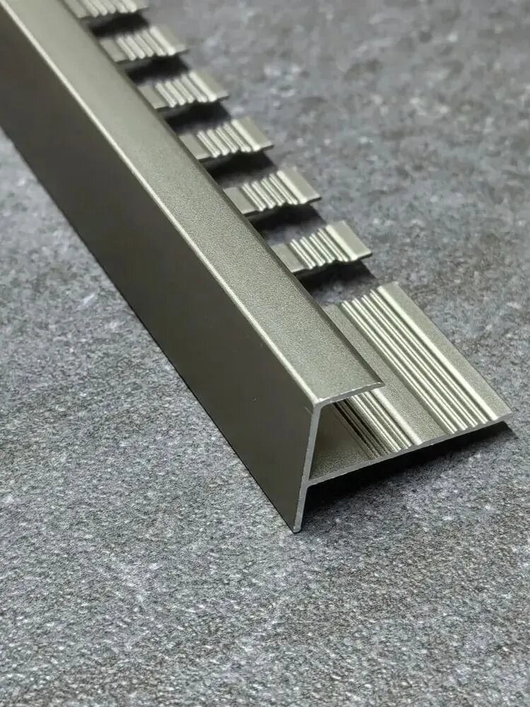 Профиль F-образный алюминиевый анодированный для плитки 12мм 2,7м Шампань матовая