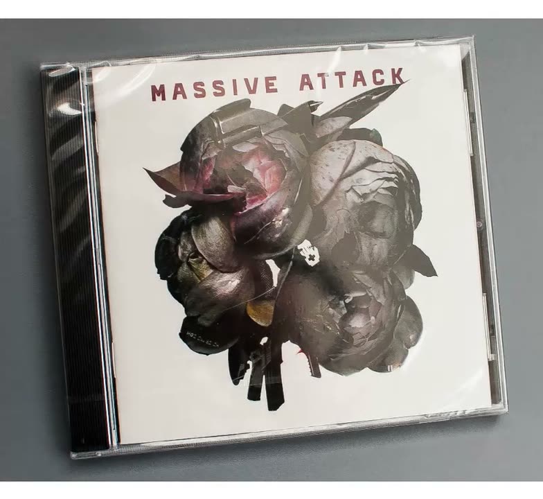 Massive Attack - Collected Сборник Аудио CD Импорт из Европы — фото 1