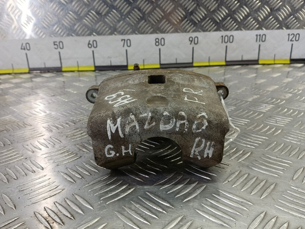 Суппорт передний правый Б/У для MAZDA 6 GH (2007—2009) GS1D3361X