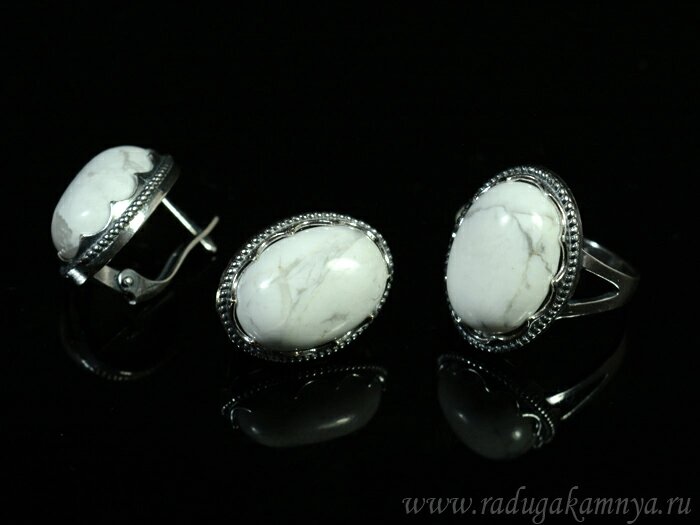 Комплект бижутерии: кольцо, кахолонг