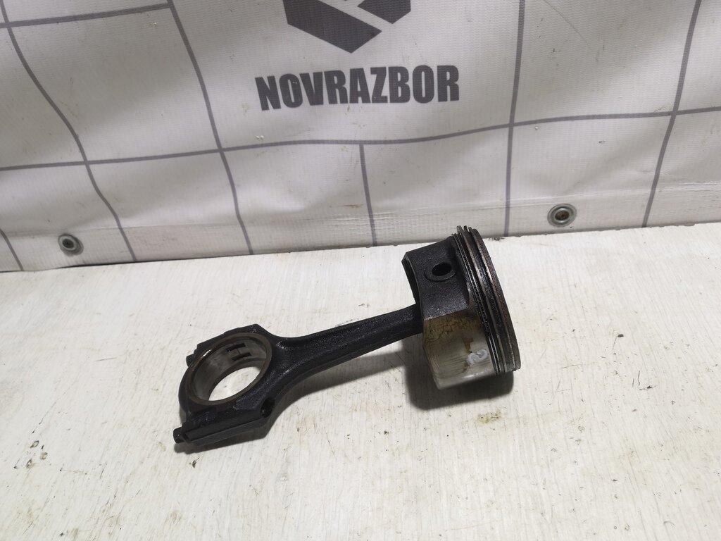 Поршень с шатуном Opel Vectra B 1999-2002