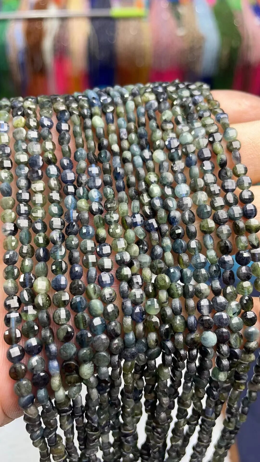 Натуральный синий турмалин, 4 мм, круглый, плоский, длина: 39 см