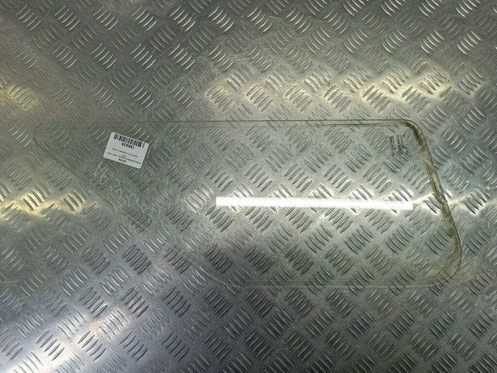 Стекло двери передней левое Б/У для MERCEDES-BENZ Sprinter W906 (2006—2019) A9067250009