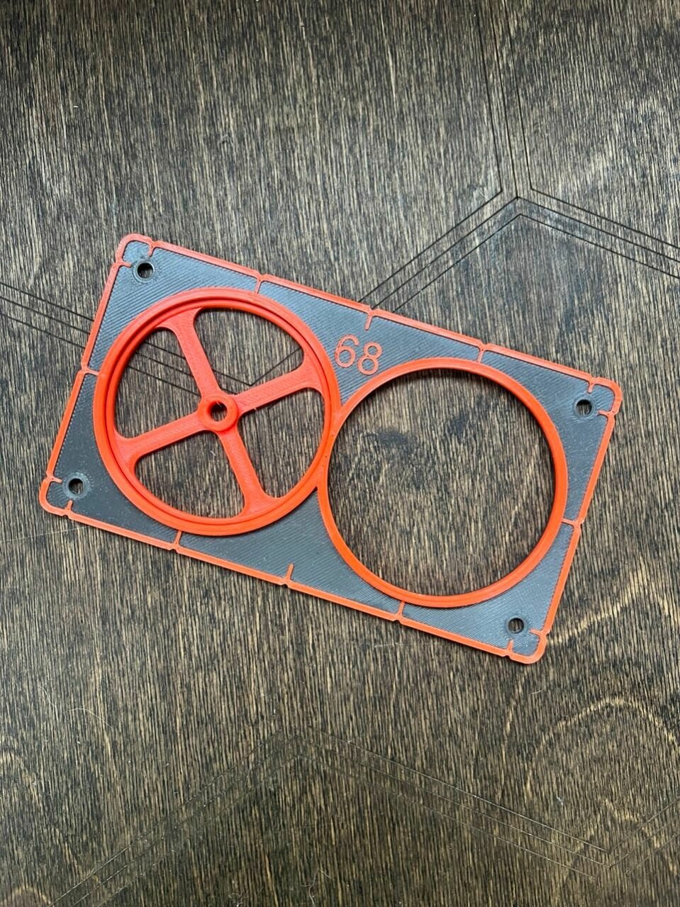 Шаблон для подрозетников 68 мм, на 2 отверстия