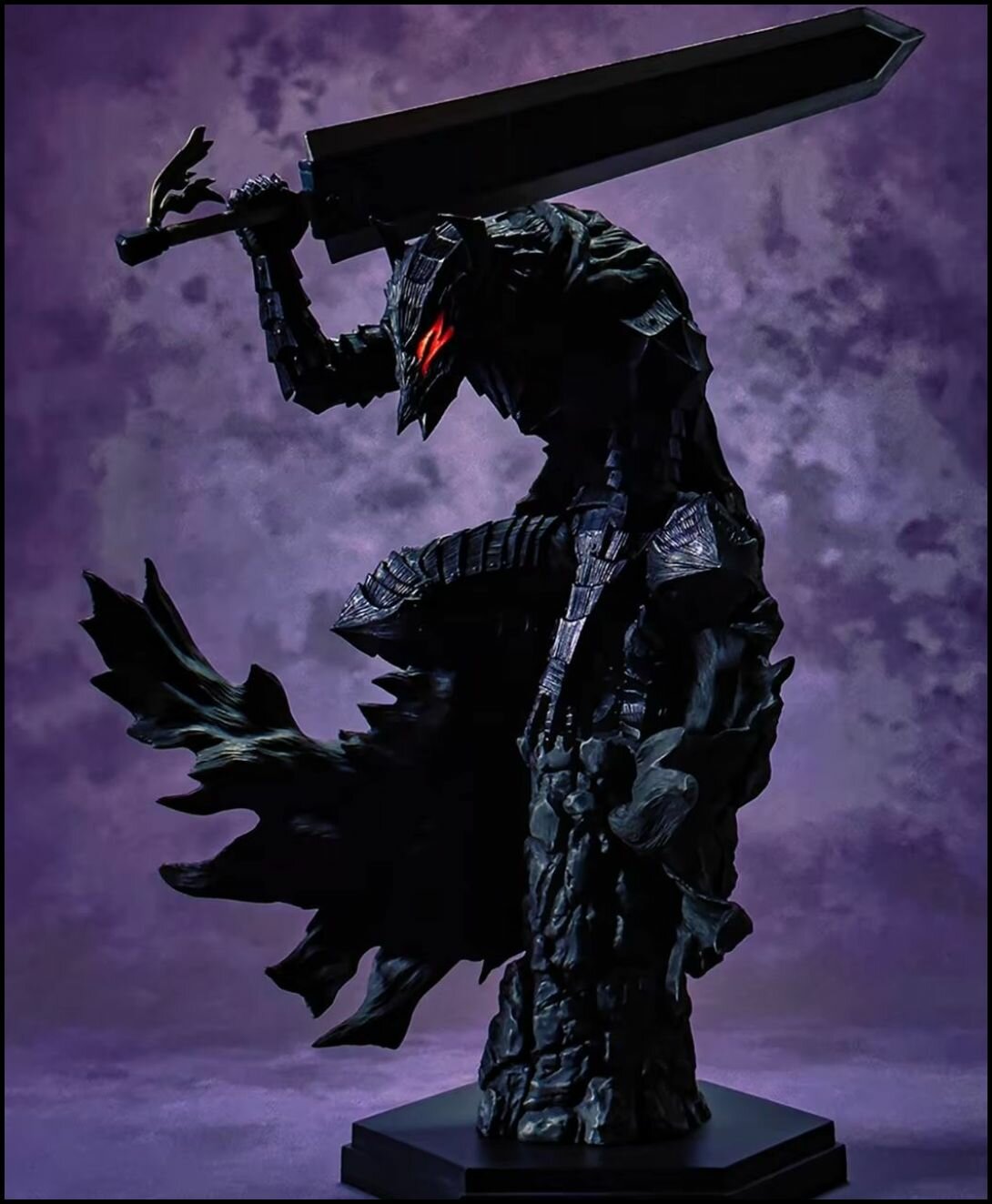 Фигурка Берсерк Гатс, Черный мечник / Berserk Guts armor, Black Soldier (23см)