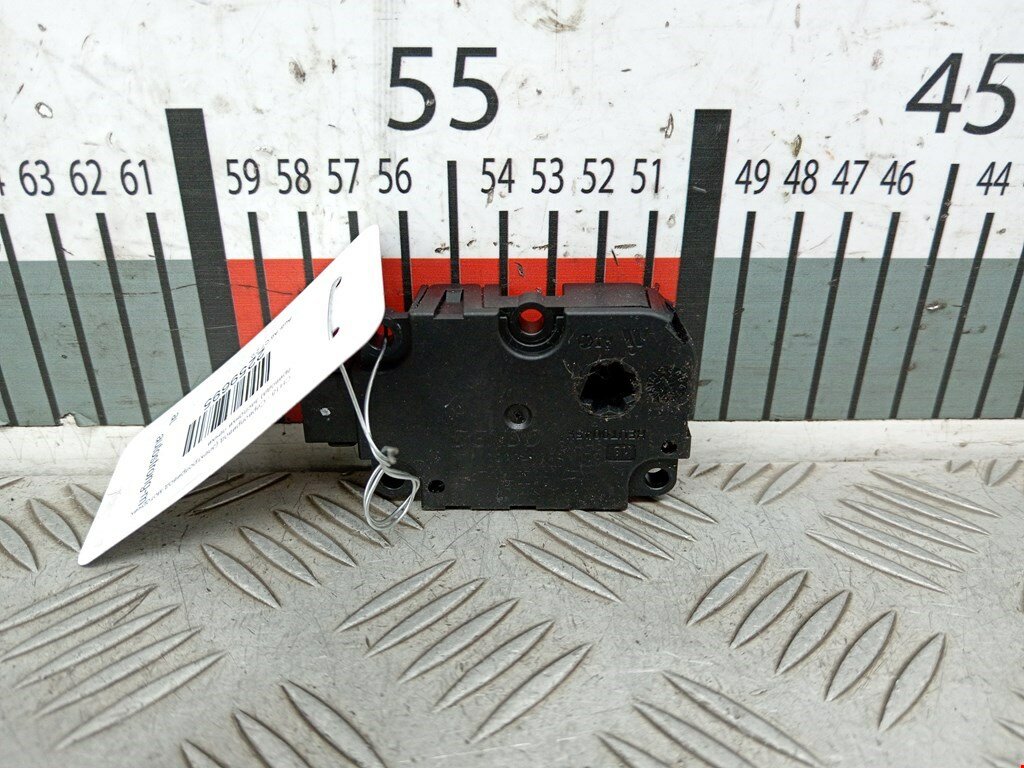 Сервопривод (электропривод моторчик привода) заслонки печки Audi A6 C7 4H0820511E арт. 2259695