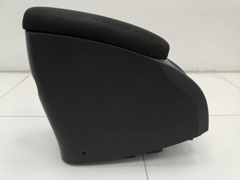 Подлокотник Renault Kangoo 2013