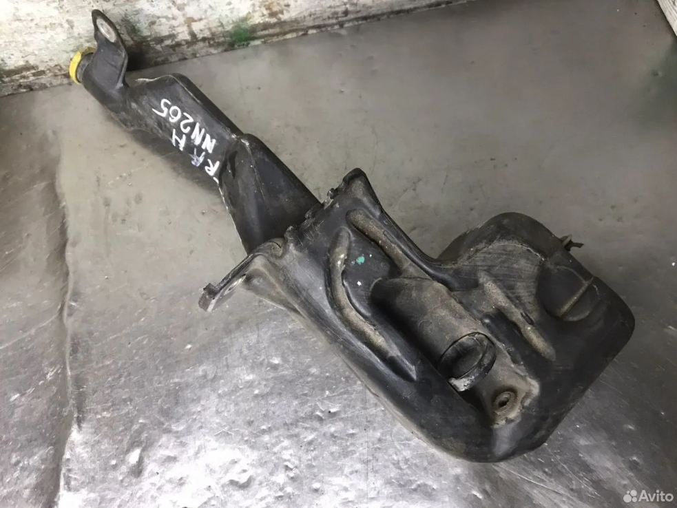 Бачок стеклоочистителя/омывателя GM Opel Astra H 2004-2014 13118158