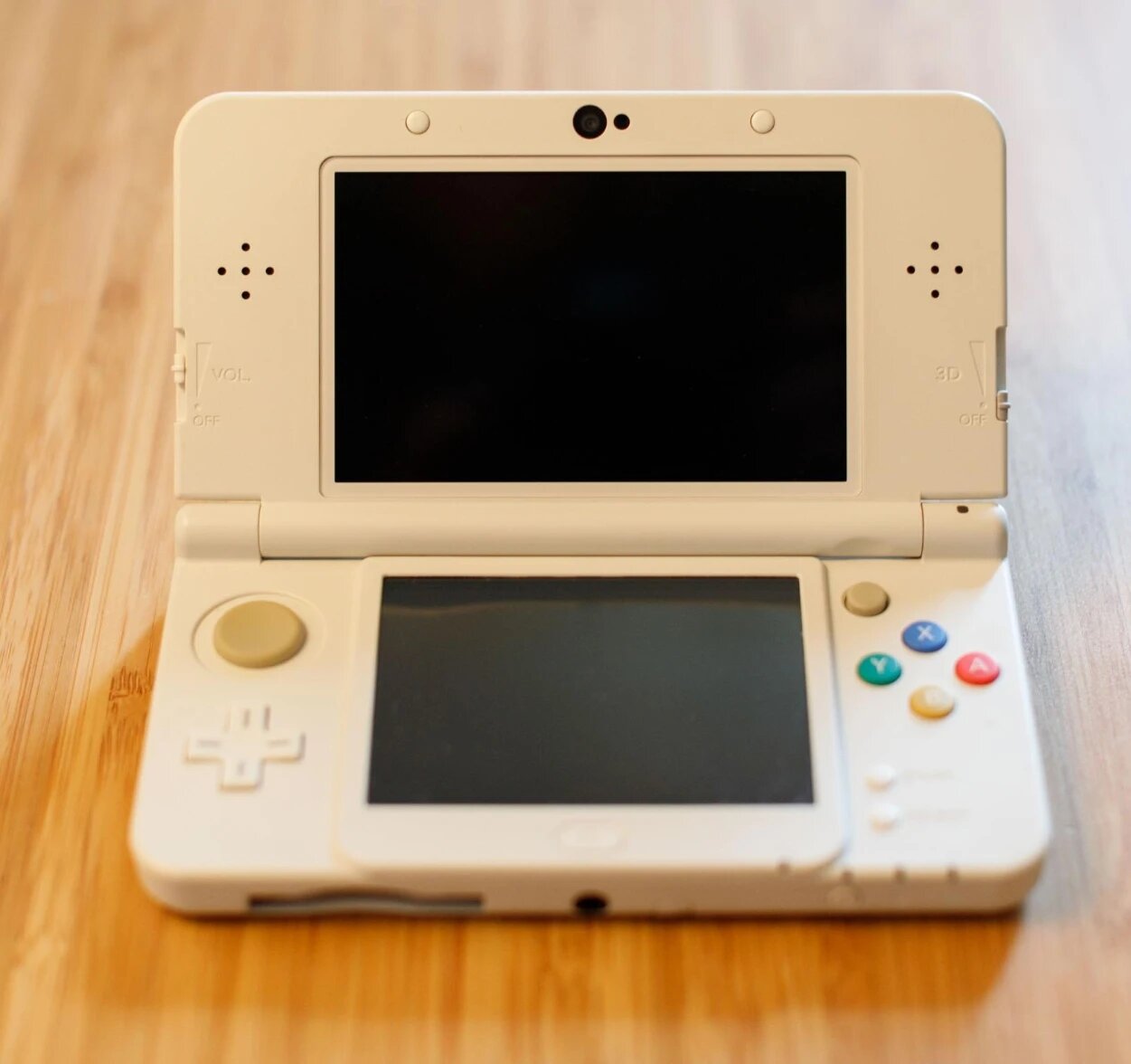 Взломленная портативная игровая консоль VERFANS 3DS 128G, White