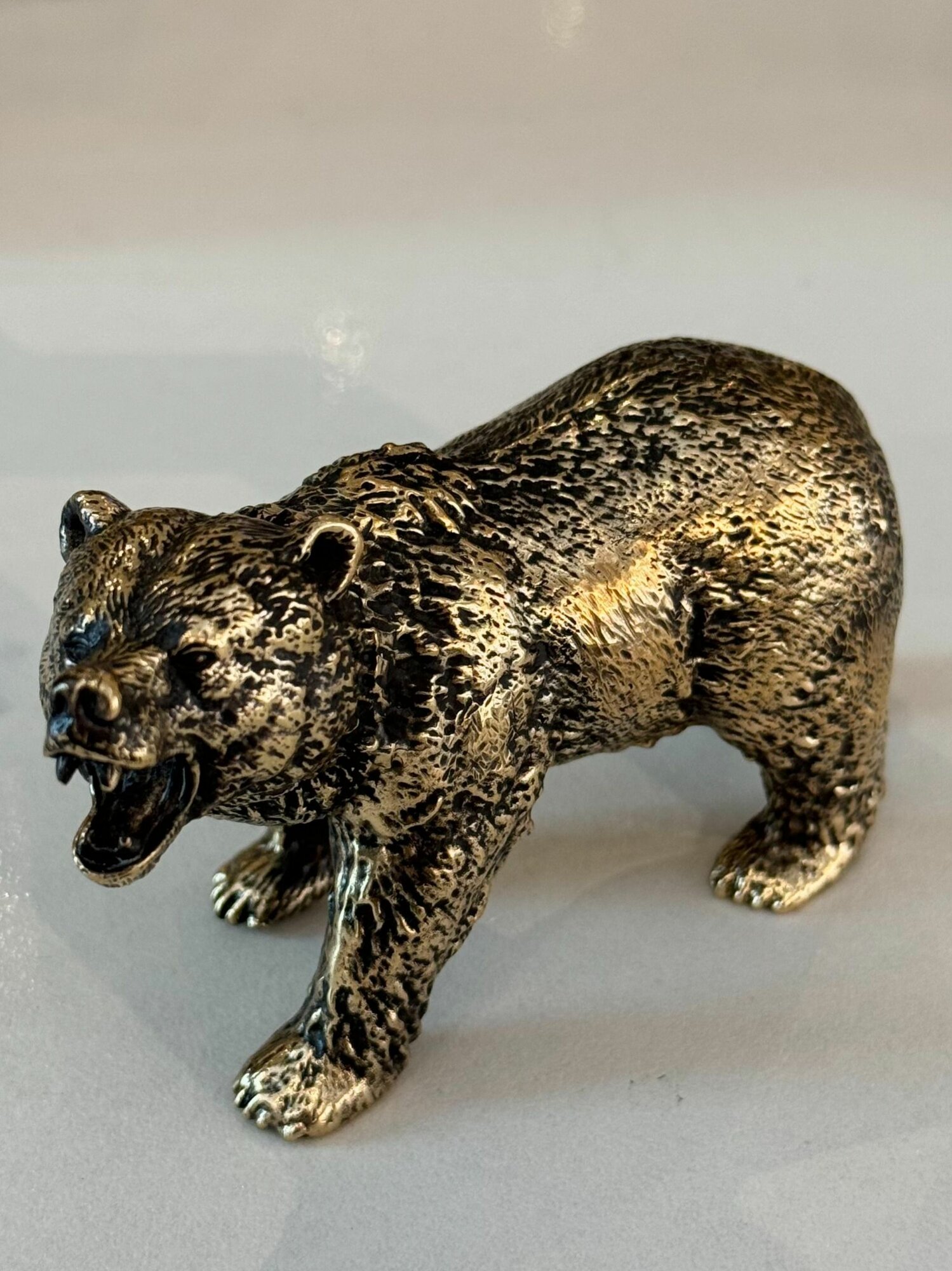 Статуэтка для интерьера и декора Медведь , бронза литье