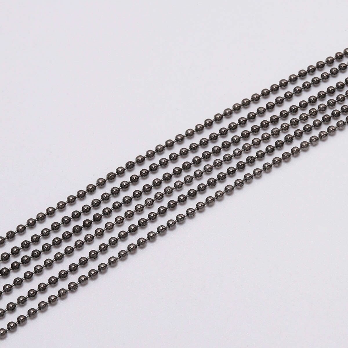 Цепь декоративная для бижутерии, 5 м из железа черная с шариками 2.0 мм фурнитура для рукоделия и DIY украшений, идеальна для ожерелий и браслетов