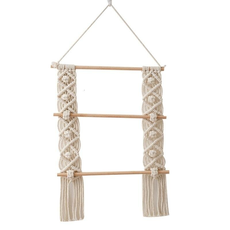 Плетёный держатель для заколок