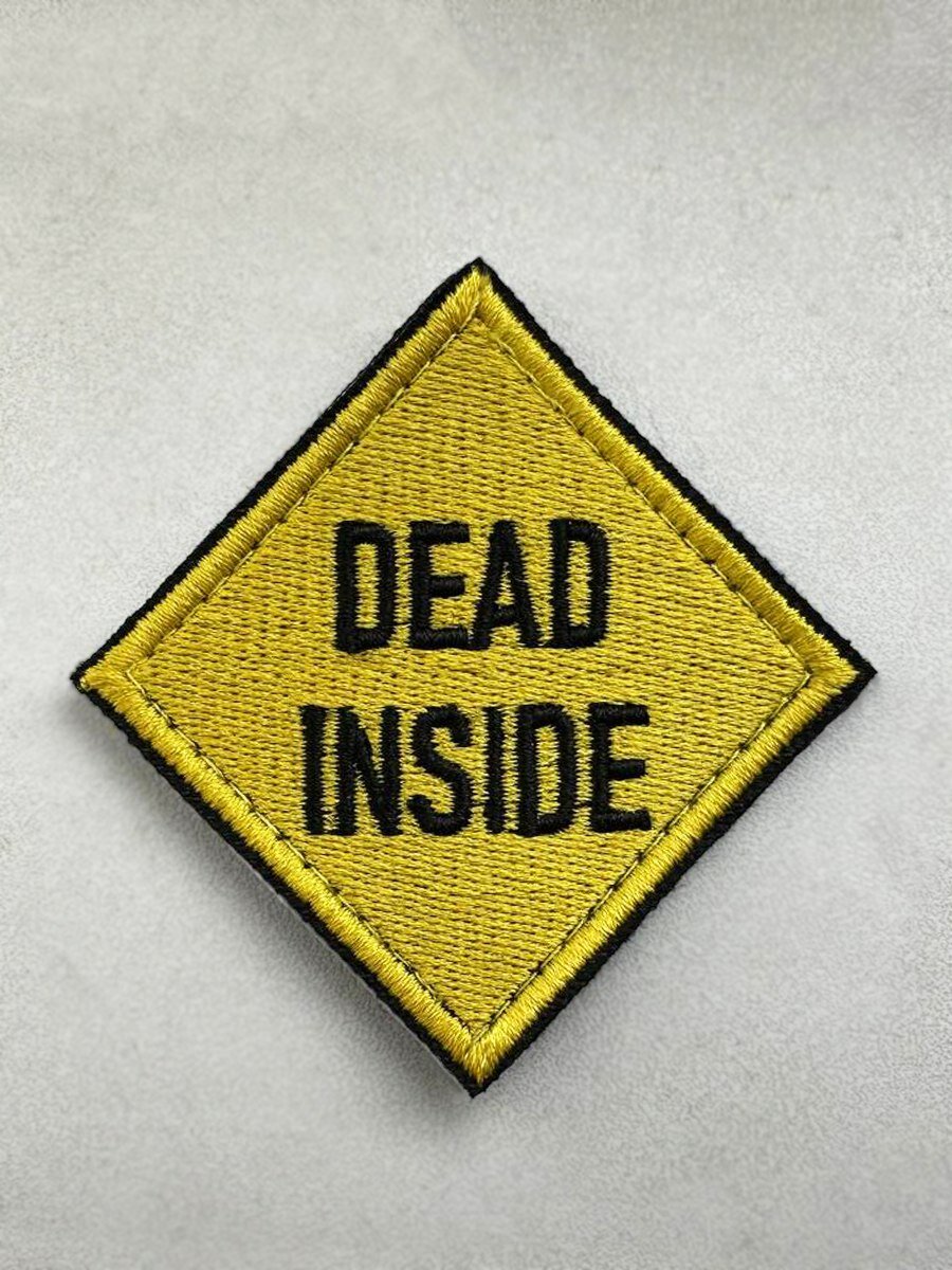 Шеврон HARDDOLLS Dead Inside, оксфорд, на липучке, авторская работа — фото 1