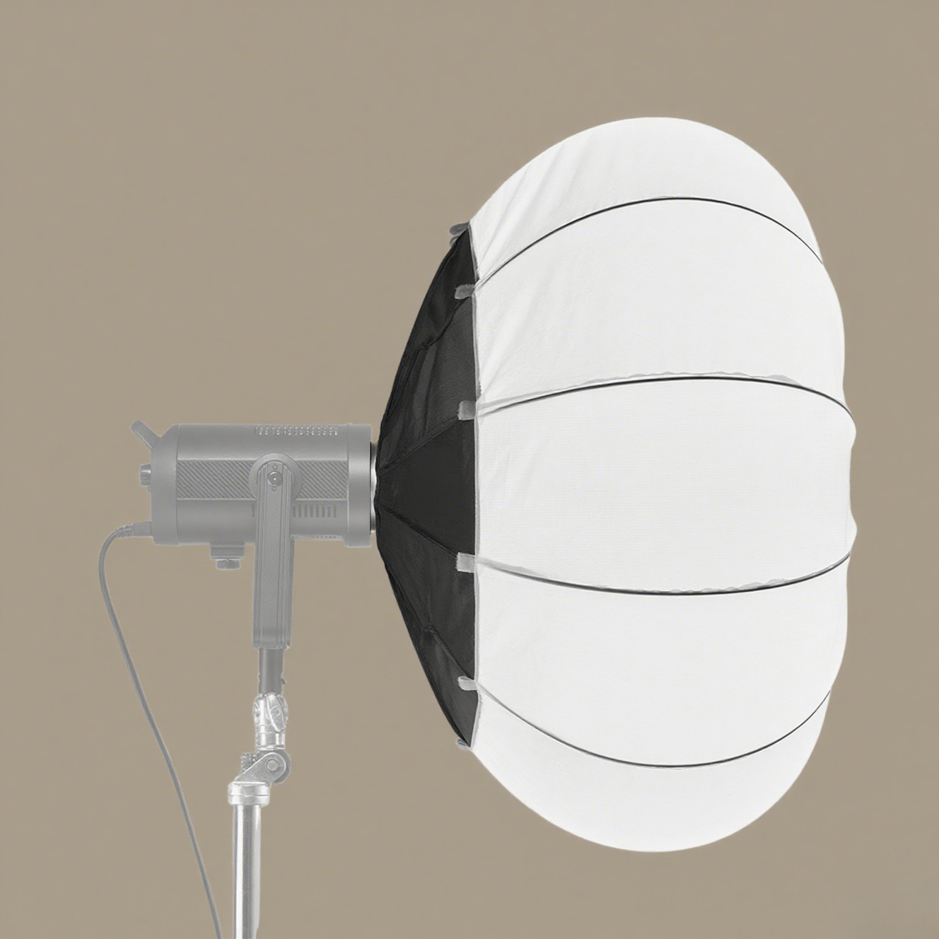 CS-65T Ламповый софтбокс быстрого разъема 65см/25.6дюймов с стандартным креплением Bowen для студийной фотографии портретов и живых трансляций, черный цвет, материал нейлон + металл, вес 1.129кг, размеры 42*65см, комплект: 1 софтбокс, 1 сумка для хранения