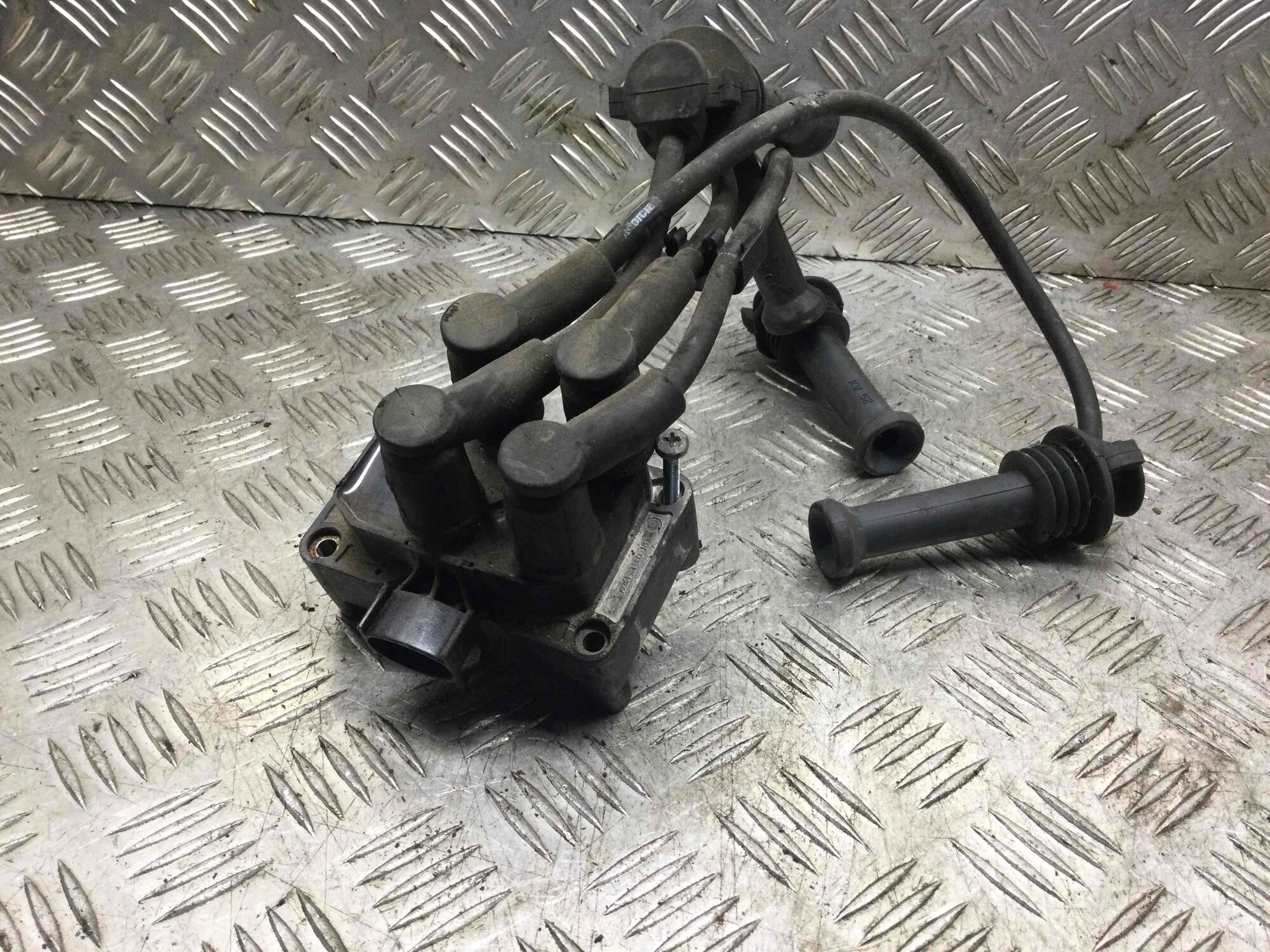 Б/У Катушка зажигания Ford Focus 1 поколение (1998-2001) 2000 г.