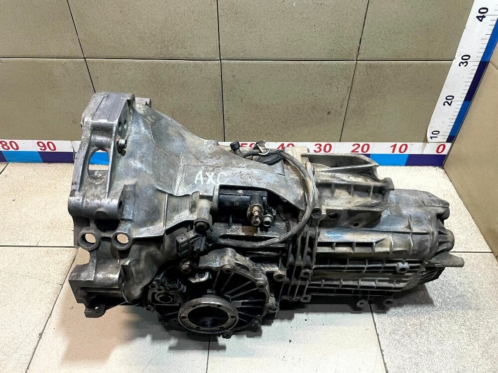 Механическая коробка передач Audi 80 B3 AXC 012300045RX
