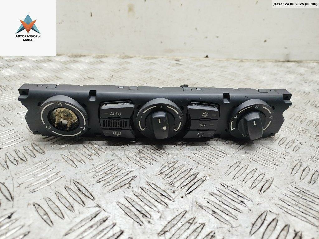 Блок управления печки / климат-контроля BMW 5 E60/E61 2004 6956825