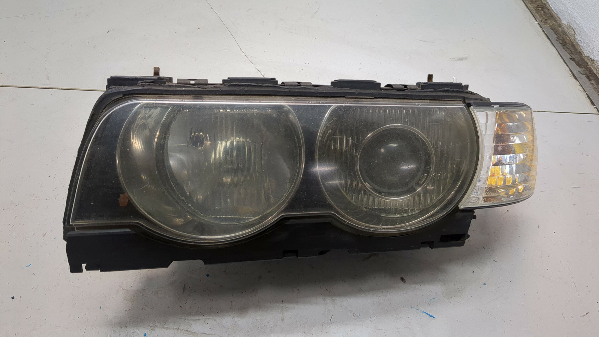 Фара (передняя) левая BMW 7 E38 Б/У