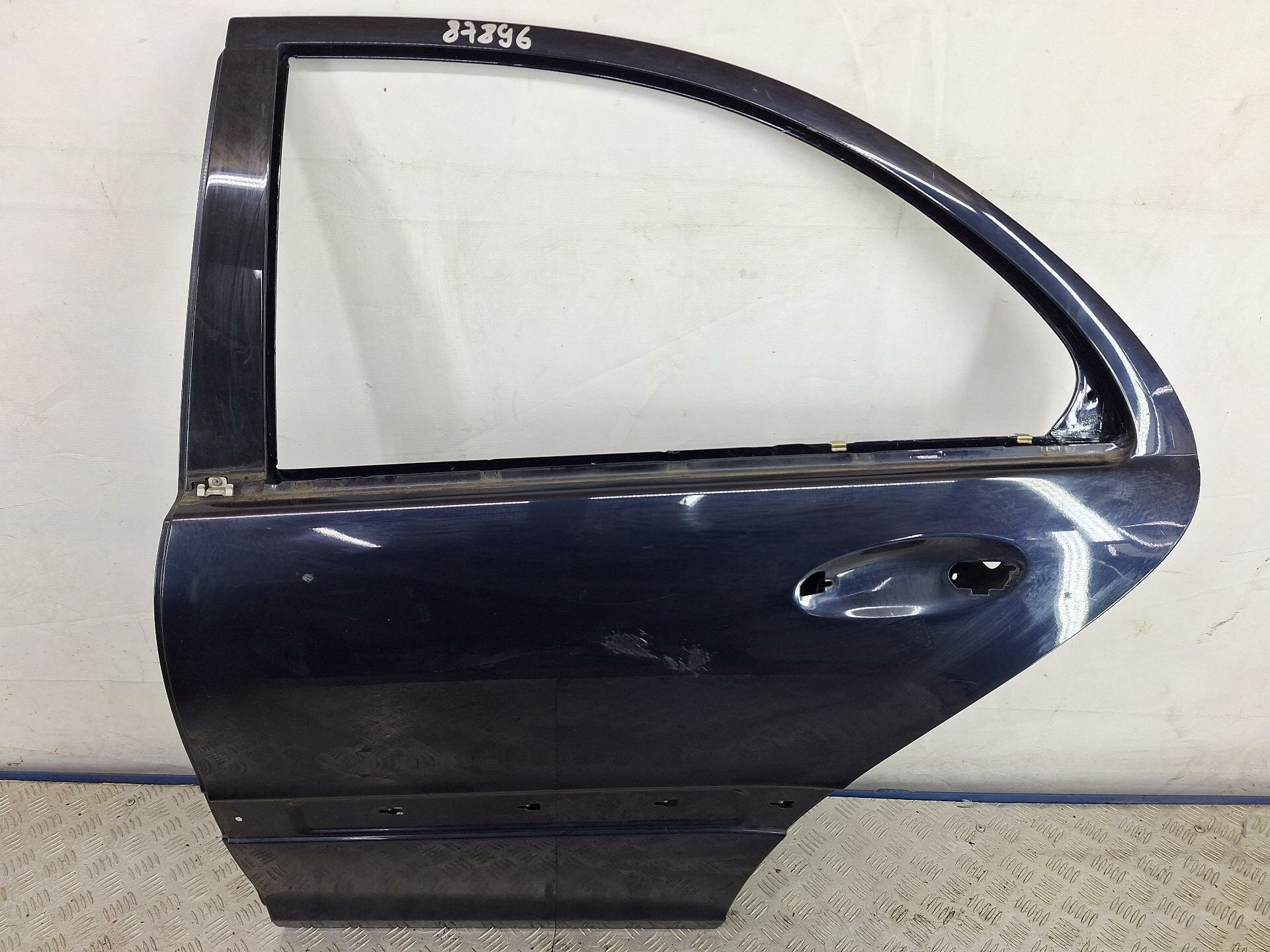 Дверь задняя левая Mercedes-Benz C W203 рест. W203.054 2005