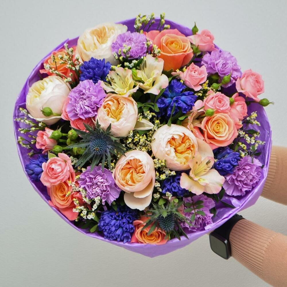 Букет цветочный Королевство Праздника "Калейдоскоп Любви", 45 см, Альстромерии, Гиацинты, Розы