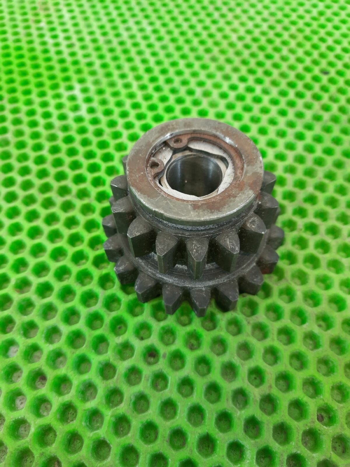 Шестерня МКПП 0451501701080