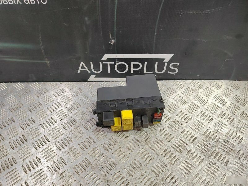 Блок предохранителей